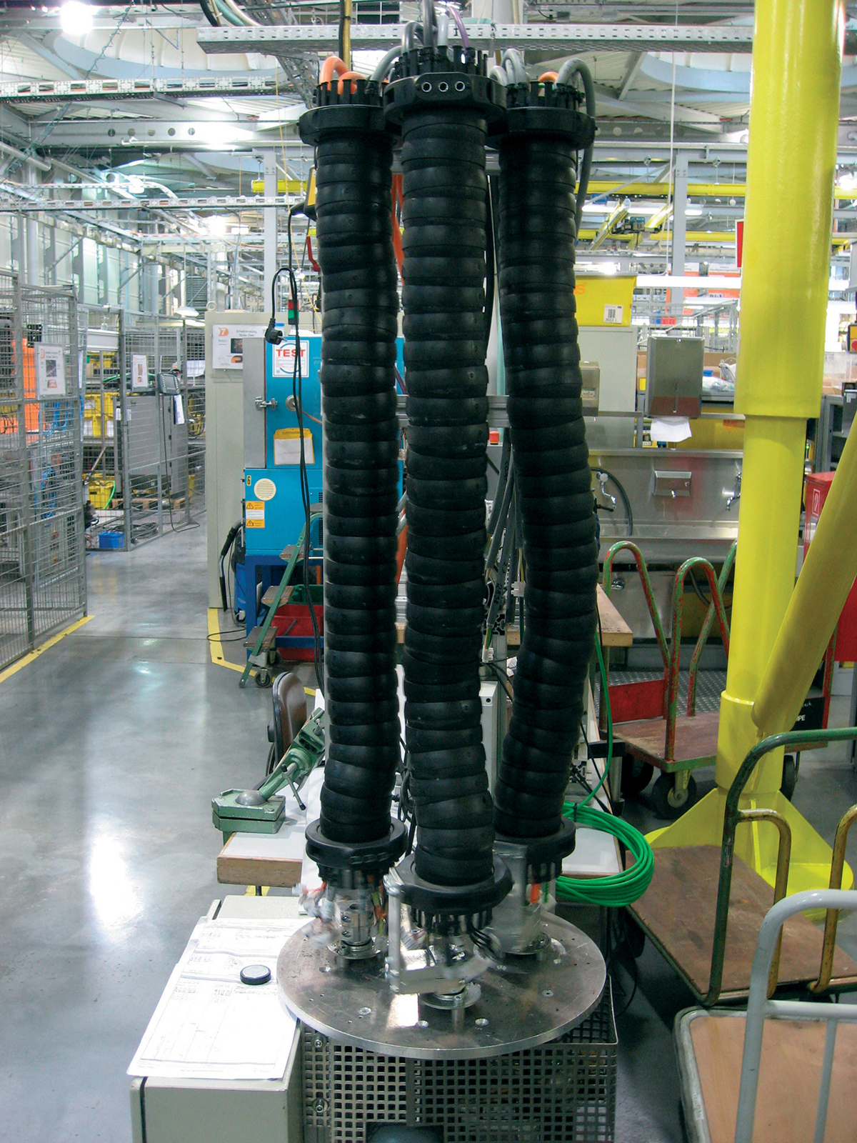 Chainflex® continuous-flex cables are tested, tested . . . and tested ...